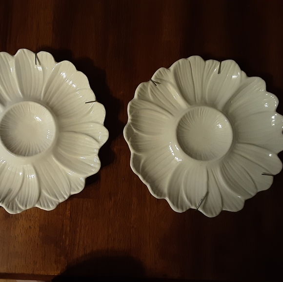 Accents | White Floral Design Plates | Poshmark